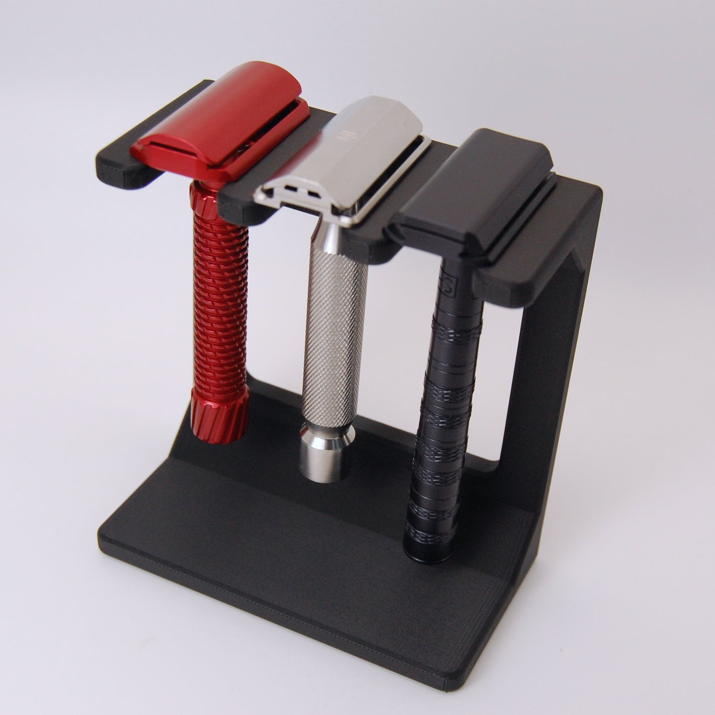 Razor (Rocket) Garden: Razor Display Stand – JRM Shaving Company