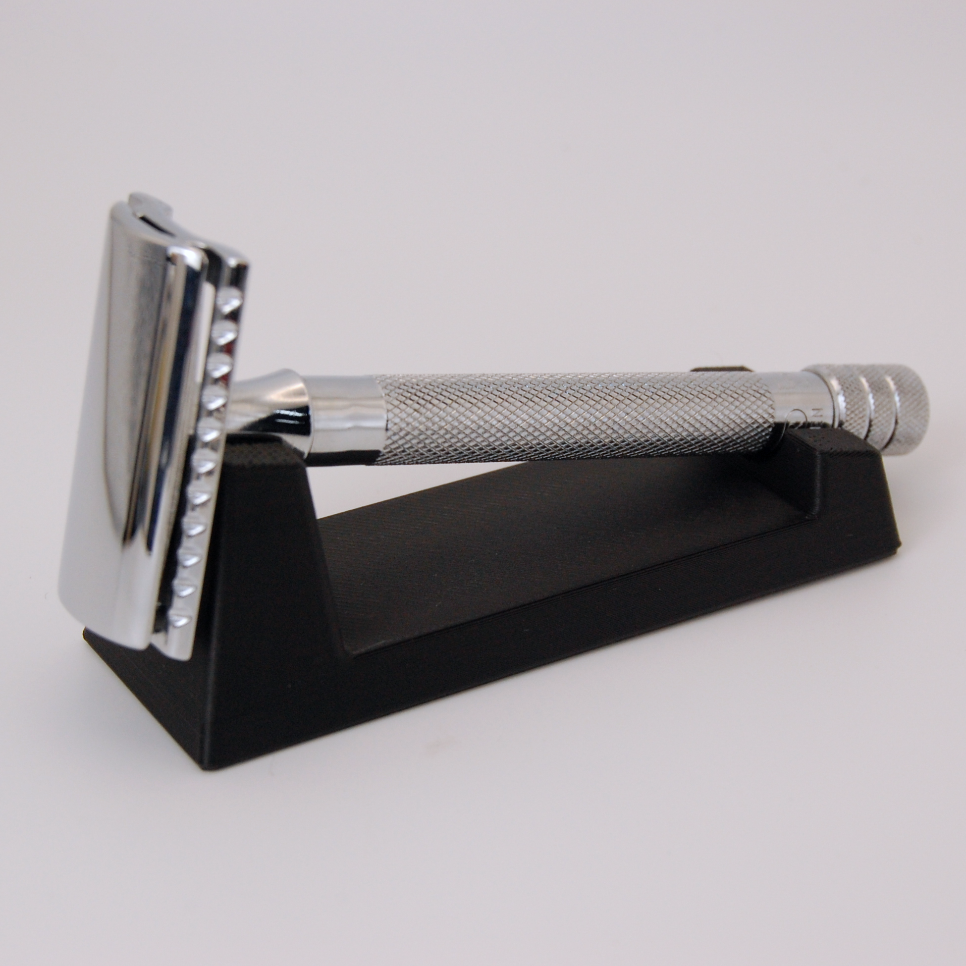 Universal Safety Razor Stand – JRM Shaving Company